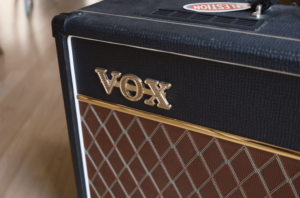 Review: VOX AC15 Custom (AC15C1) - Take Risks Be Happy